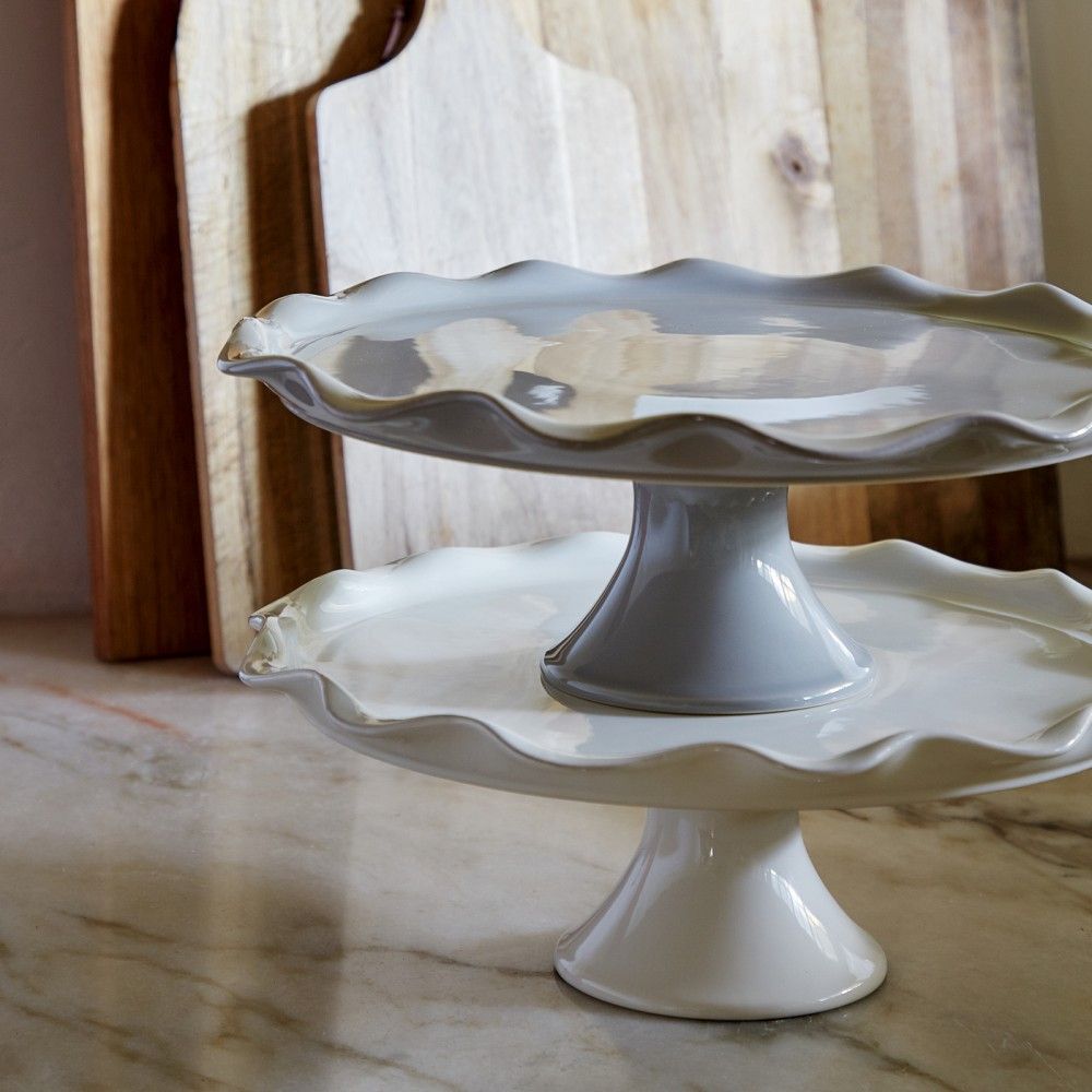 Ruffled Cake Stand – Ultimate Gifts MS